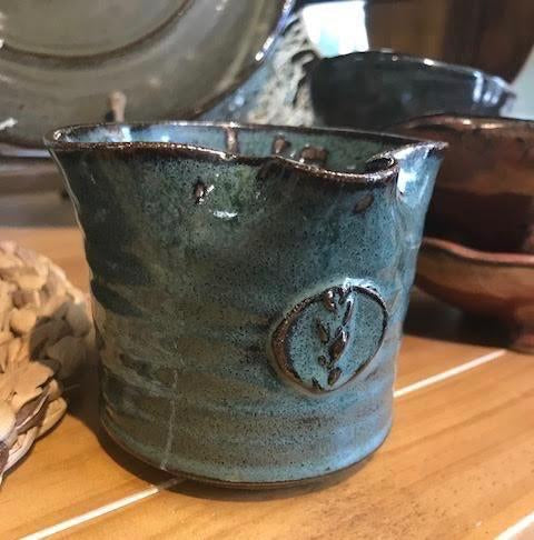 Earthborn Pottery – Al's Flowers and Gifts